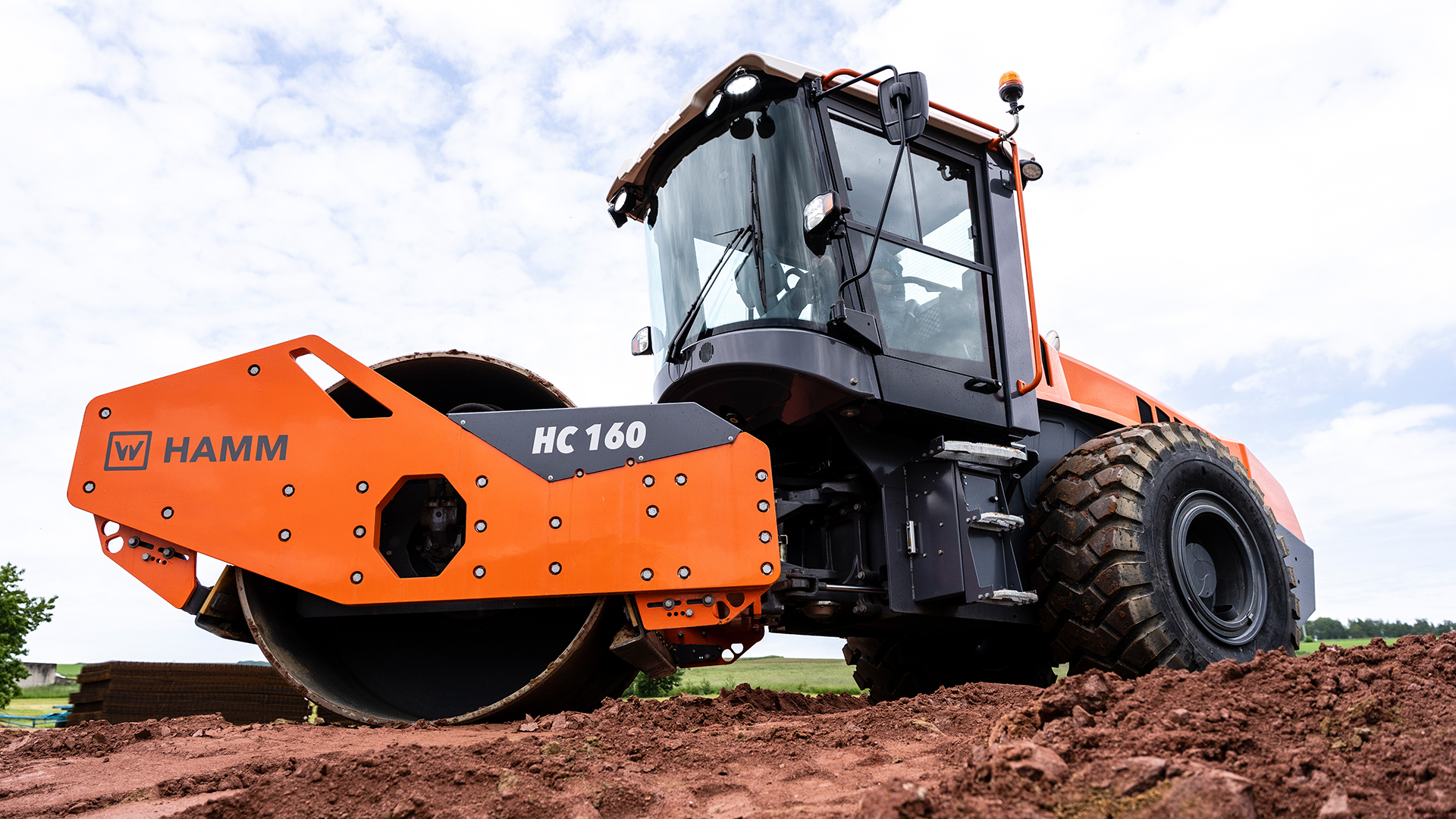 Three-point articulation | Technology | Hamm