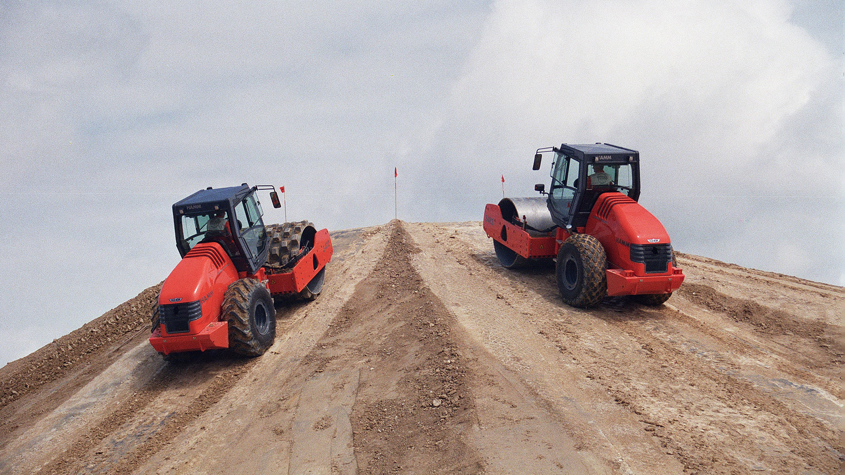 Earthwork rollers for the 2020s | Magazine | Hamm